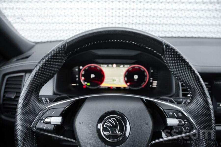 Серый Шкода Kodiaq 2023 в Рига, объемом двигателя 2.00 л и пробегом 143 тыс. км за 29750 €, фото 15 на AUTOMOTO.COM.LV