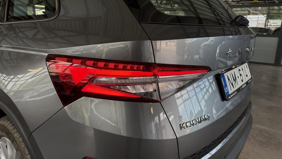 Grey Skoda Kodiaq 2023 in Riga, with an engine capacity of 2.00 L and mileage of 61 thousand km for 27900 €, photo 8 on AUTOMOTO.COM.LV