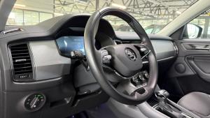 Grey Skoda Kodiaq 2023 in Riga, with an engine capacity of 2.00 L and mileage of 61 thousand km for 27900 €, photo 16 on AUTOMOTO.COM.LV