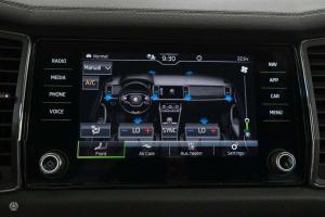 Серый Шкода Kodiaq 2023 в Вильнюс, объемом двигателя 2.00 л и пробегом 153 тыс. км за 29000 €, фото 16 на AUTOMOTO.COM.LV
