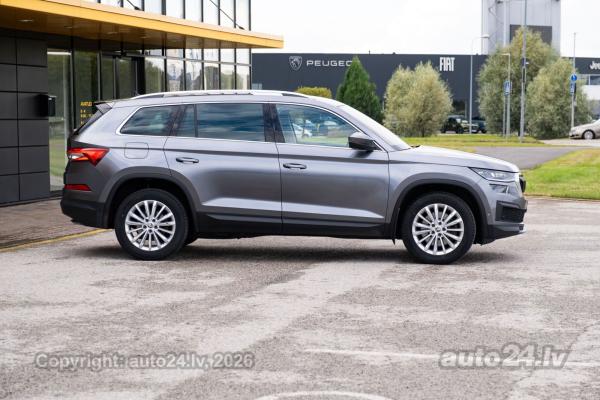 Pelēks Skoda Kodiaq 2023 Tartu, ar dzinēja tilpumu 2.00 L un nobraukumu 192 tūkst. km par 24990 €, foto 3 vietnē AUTOMOTO.COM.LV