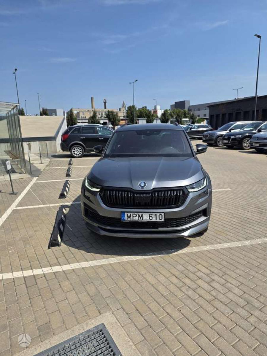 Серый Шкода Kodiaq 2023 в Каунас, объемом двигателя 1.97 л и пробегом 127 тыс. км за 26000 €, фото 3 на AUTOMOTO.COM.LV