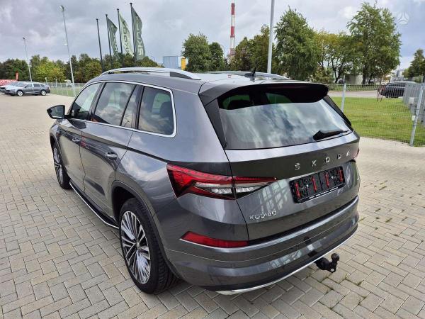 Grey Skoda Kodiaq 2023 in Siauliai, with an engine capacity of 1.98 L and mileage of 169 thousand km for 29900 €, photo 5 on AUTOMOTO.COM.LV