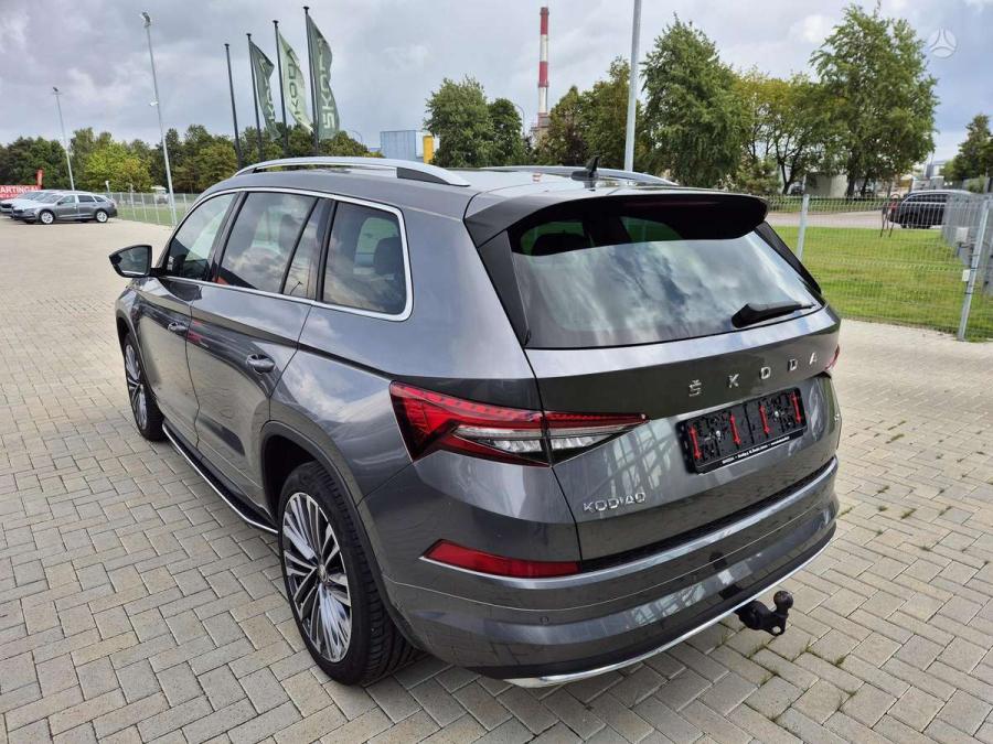 Grey Skoda Kodiaq 2023 in Siauliai, with an engine capacity of 1.98 L and mileage of 169 thousand km for 29900 €, photo 5 on AUTOMOTO.COM.LV