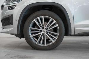 Pelēks Skoda Kodiaq 2023 Viļņa, ar dzinēja tilpumu 2.00 L un nobraukumu 153 tūkst. km par 29000 €, foto 27 vietnē AUTOMOTO.COM.LV