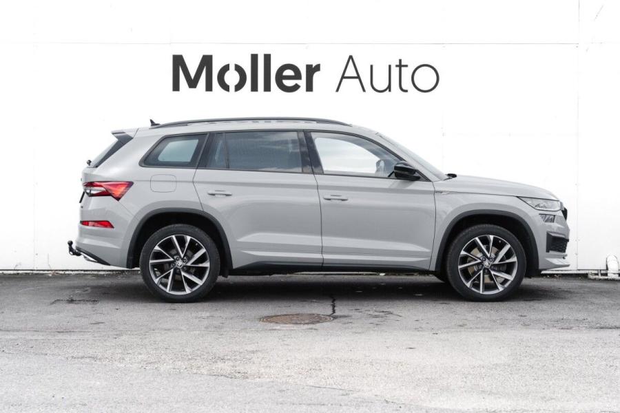 Pelēks Skoda Kodiaq 2023 Rīga, ar dzinēja tilpumu 2.00 L un nobraukumu 134 tūkst. km par 32900 €, foto 6 vietnē AUTOMOTO.COM.LV