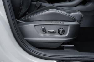 Pelēks Skoda Kodiaq 2023 Rīga, ar dzinēja tilpumu 2.00 L un nobraukumu 134 tūkst. km par 32900 €, foto 8 vietnē AUTOMOTO.COM.LV