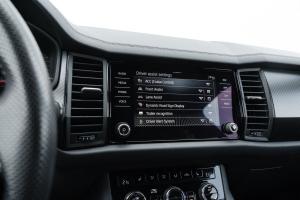 Pelēks Skoda Kodiaq 2023 Rīga, ar dzinēja tilpumu 2.00 L un nobraukumu 134 tūkst. km par 32900 €, foto 28 vietnē AUTOMOTO.COM.LV