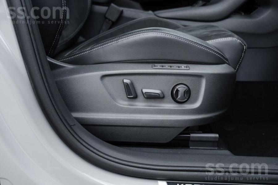 Grey Skoda Kodiaq 2023 in Riga, with an engine capacity of 2.00 L and mileage of 134 thousand km for 32300 €, photo 8 on AUTOMOTO.COM.LV