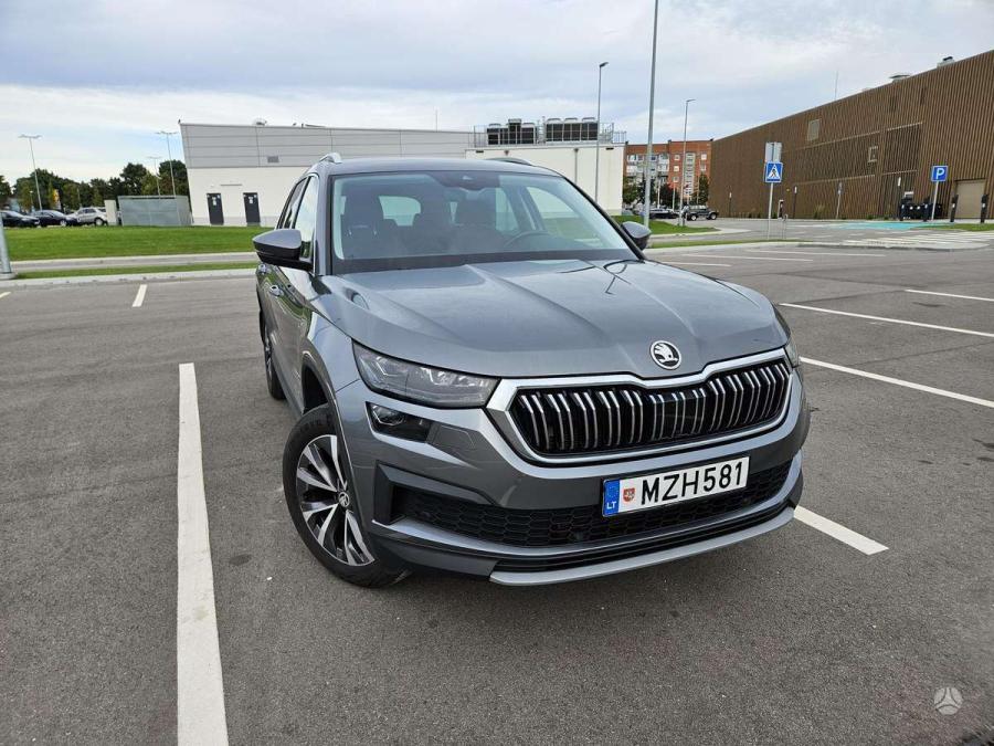 Pelēks Skoda Kodiaq 2023 Gargždai, ar dzinēja tilpumu 1.98 L un nobraukumu 129 tūkst. km par 29600 €, foto 1 vietnē AUTOMOTO.COM.LV