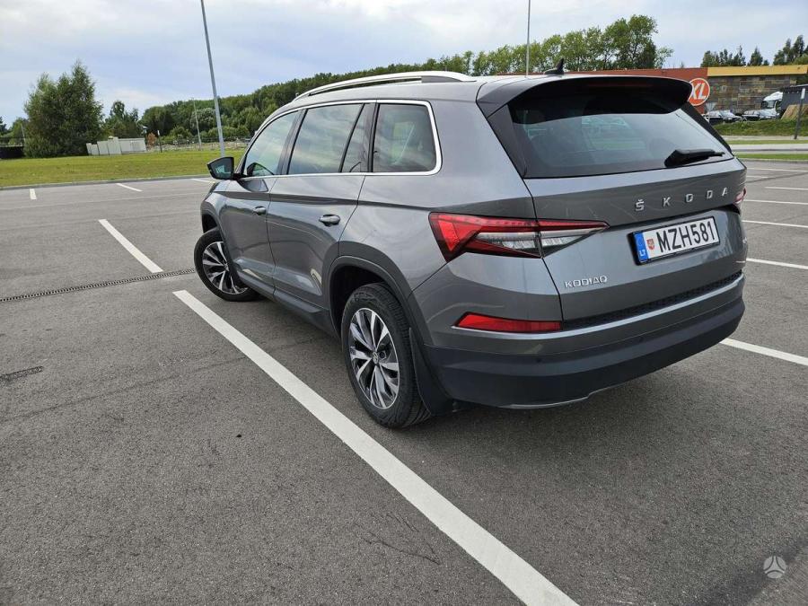 Pelēks Skoda Kodiaq 2023 Gargždai, ar dzinēja tilpumu 1.98 L un nobraukumu 129 tūkst. km par 29600 €, foto 3 vietnē AUTOMOTO.COM.LV