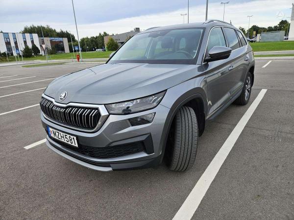 Grey Skoda Kodiaq 2023 in Gargzdai, with an engine capacity of 1.98 L and mileage of 129 thousand km for 29600 €, photo 6 on AUTOMOTO.COM.LV