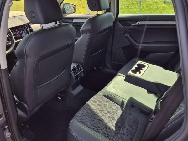 Pelēks Skoda Kodiaq 2023 Šauļi, ar dzinēja tilpumu 1.97 L un nobraukumu 177 tūkst. km par 25500 €, foto 9 vietnē AUTOMOTO.COM.LV