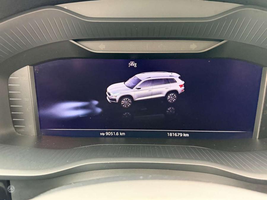 Серый Шкода Kodiaq 2023 в Вильнюс, объемом двигателя 1.97 л и пробегом 182 тыс. км за 26200 €, фото 19 на AUTOMOTO.COM.LV