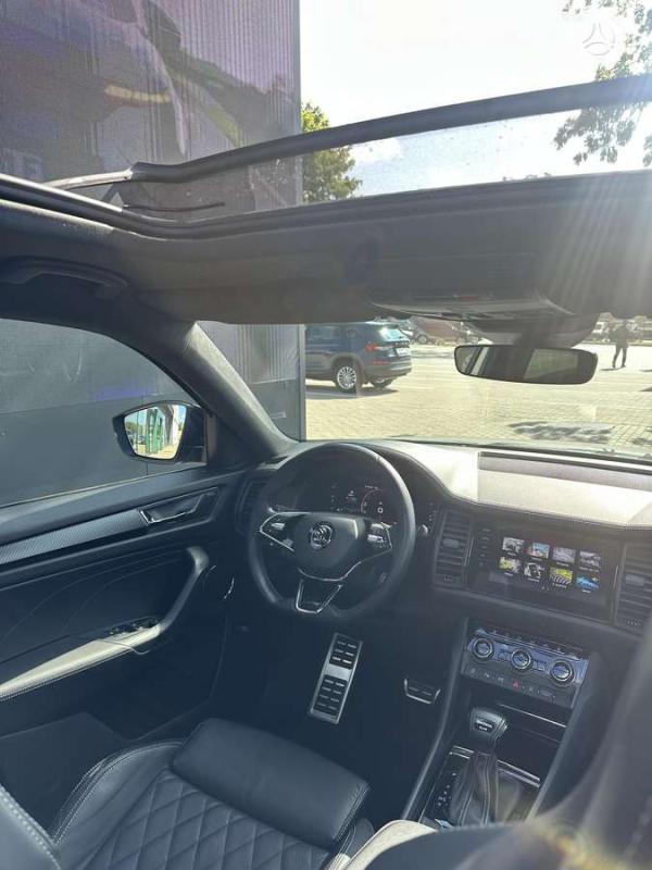 Skoda Kodiaq 2023 Klaipėda vietnē Pelēks Skoda Kodiaq 2023 Klaipėda, ar dzinēja tilpumu 1.97 L un nobraukumu 92 tūkst. km par 36800 €, foto 5 vietnē AUTOMOTO.COM.LV