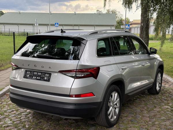 Серый Шкода Kodiaq 2023 в Каунас, объемом двигателя 1.97 л и пробегом 131 тыс. км за 23999 €, фото 5 на AUTOMOTO.COM.LV
