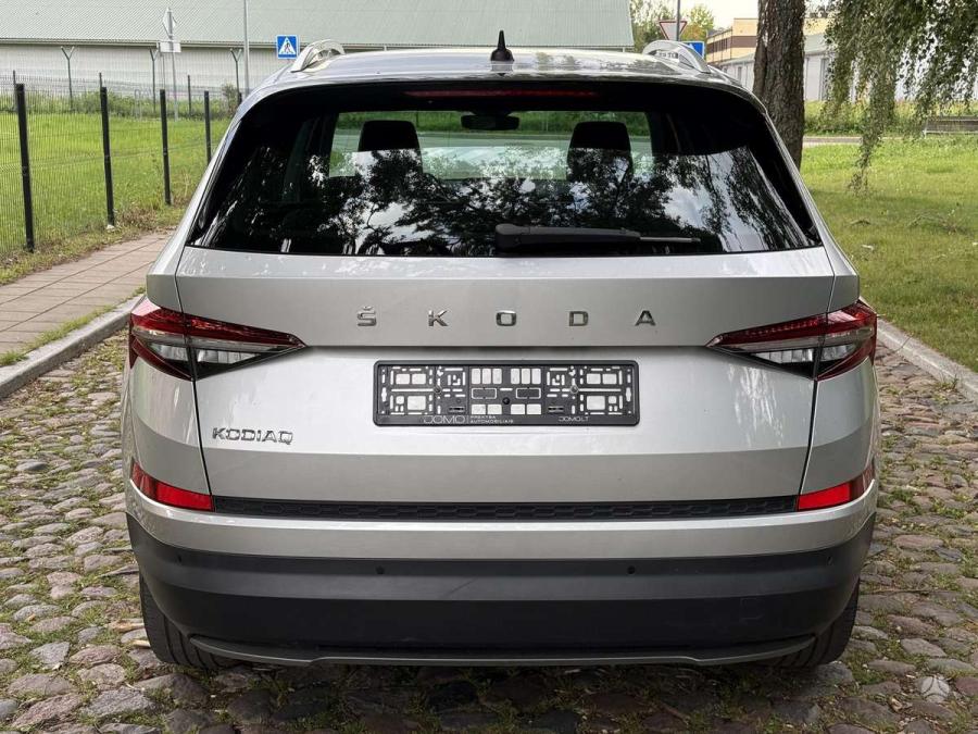 Grey Skoda Kodiaq 2023 in Kaunas, with an engine capacity of 1.97 L and mileage of 131 thousand km for 23999 €, photo 6 on AUTOMOTO.COM.LV