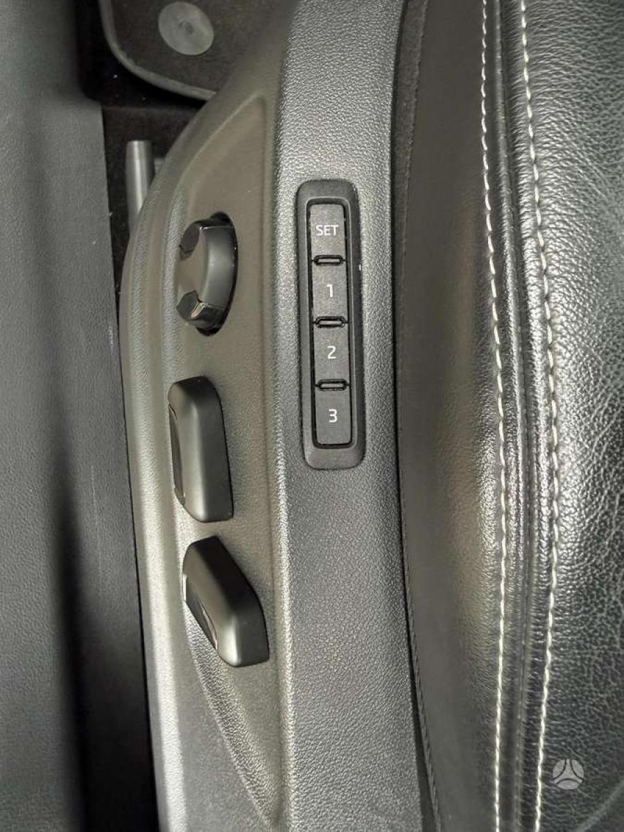 Grey Skoda Kodiaq 2023 in Kaunas, with an engine capacity of 1.97 L and mileage of 131 thousand km for 23999 €, photo 16 on AUTOMOTO.COM.LV