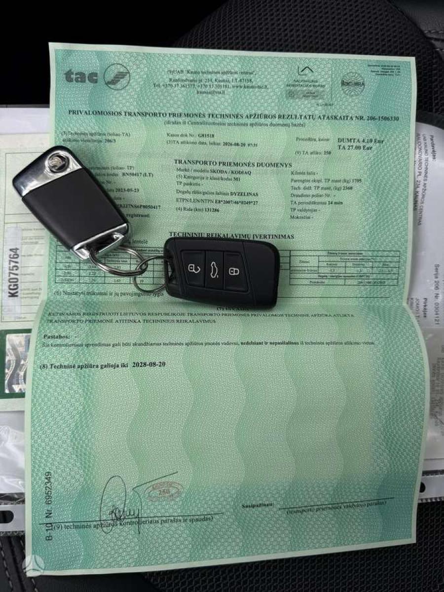 Grey Skoda Kodiaq 2023 in Kaunas, with an engine capacity of 1.97 L and mileage of 131 thousand km for 23999 €, photo 23 on AUTOMOTO.COM.LV