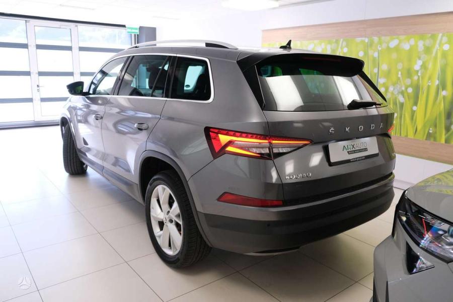Pelēks Skoda Kodiaq 2023 Viļņa, ar dzinēja tilpumu 1.97 L un nobraukumu 182 tūkst. km par 26600 €, foto 9 vietnē AUTOMOTO.COM.LV