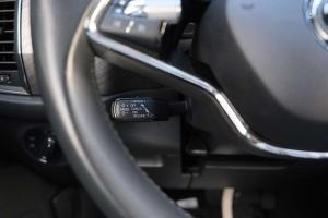 Pelēks Skoda Kodiaq 2023 Viļņa, ar dzinēja tilpumu 1.97 L un nobraukumu 182 tūkst. km par 26600 €, foto 44 vietnē AUTOMOTO.COM.LV