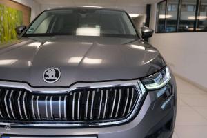 Pelēks Skoda Kodiaq 2023 Viļņa, ar dzinēja tilpumu 1.97 L un nobraukumu 182 tūkst. km par 26600 €, foto 64 vietnē AUTOMOTO.COM.LV