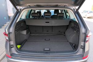Pelēks Skoda Kodiaq 2023 Viļņa, ar dzinēja tilpumu 1.97 L un nobraukumu 182 tūkst. km par 26600 €, foto 59 vietnē AUTOMOTO.COM.LV