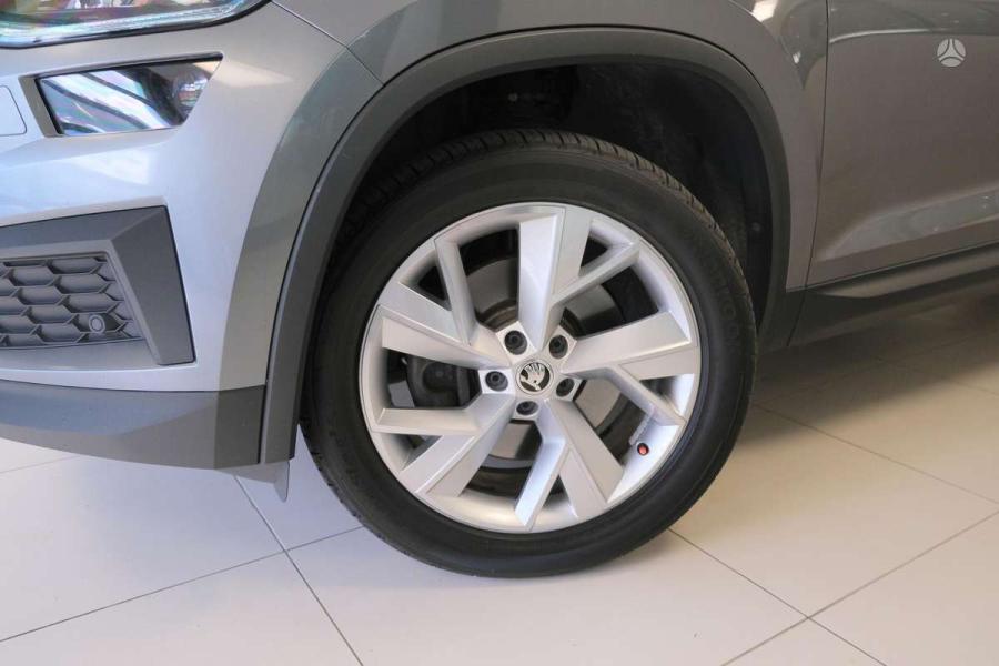 Pelēks Skoda Kodiaq 2023 Viļņa, ar dzinēja tilpumu 1.97 L un nobraukumu 182 tūkst. km par 26600 €, foto 68 vietnē AUTOMOTO.COM.LV