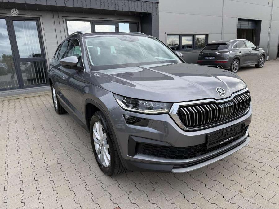 Grey Skoda Kodiaq 2023 in Siauliai, with an engine capacity of 1.97 L and mileage of 191 thousand km for 24990 €, photo 6 on AUTOMOTO.COM.LV