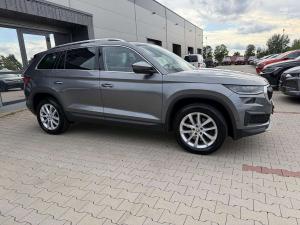 Grey Skoda Kodiaq 2023 in Siauliai, with an engine capacity of 1.97 L and mileage of 191 thousand km for 24990 €, photo 7 on AUTOMOTO.COM.LV