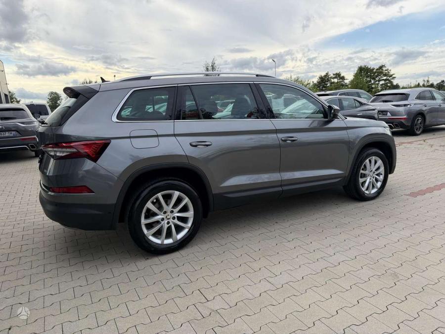 Grey Skoda Kodiaq 2023 in Siauliai, with an engine capacity of 1.97 L and mileage of 191 thousand km for 24990 €, photo 8 on AUTOMOTO.COM.LV
