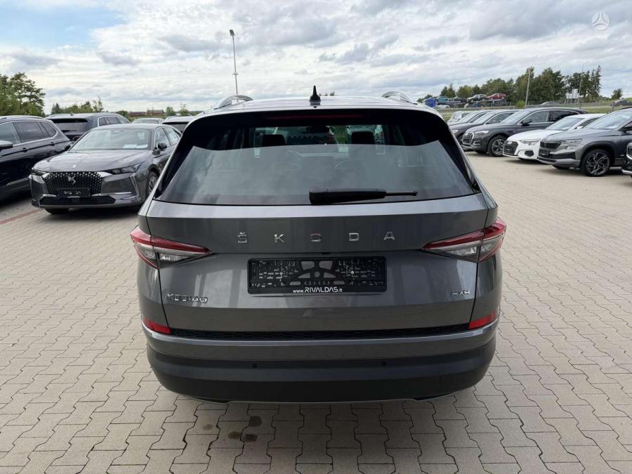Grey Skoda Kodiaq 2023 in Siauliai, with an engine capacity of 1.97 L and mileage of 191 thousand km for 24990 €, photo 10 on AUTOMOTO.COM.LV