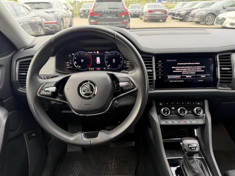 Grey Skoda Kodiaq 2023 in Siauliai, with an engine capacity of 1.97 L and mileage of 191 thousand km for 24990 €, photo 16 on AUTOMOTO.COM.LV