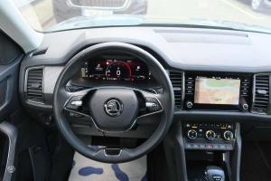 Pelēks Skoda Kodiaq 2023 Viļņa, ar dzinēja tilpumu 1.97 L un nobraukumu 143 tūkst. km par 27700 €, foto 6 vietnē AUTOMOTO.COM.LV