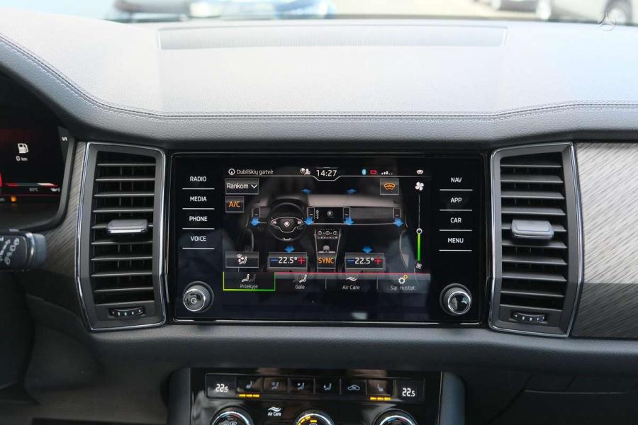 Pelēks Skoda Kodiaq 2023 Viļņa, ar dzinēja tilpumu 1.97 L un nobraukumu 143 tūkst. km par 27700 €, foto 14 vietnē AUTOMOTO.COM.LV