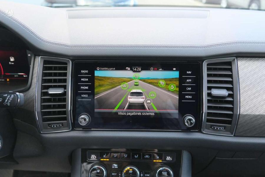 Pelēks Skoda Kodiaq 2023 Viļņa, ar dzinēja tilpumu 1.97 L un nobraukumu 143 tūkst. km par 27700 €, foto 15 vietnē AUTOMOTO.COM.LV