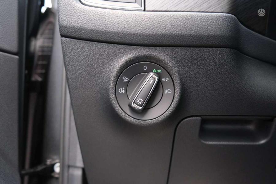 Pelēks Skoda Kodiaq 2023 Viļņa, ar dzinēja tilpumu 1.97 L un nobraukumu 143 tūkst. km par 27700 €, foto 25 vietnē AUTOMOTO.COM.LV