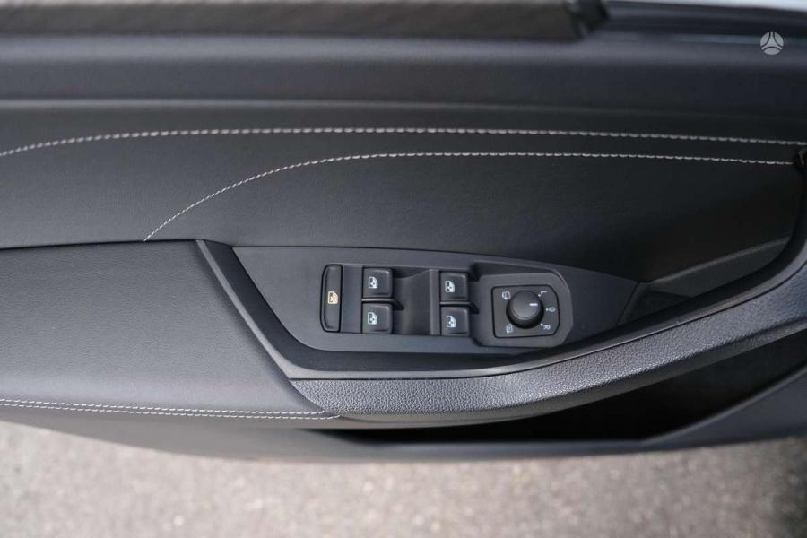Pelēks Skoda Kodiaq 2023 Viļņa, ar dzinēja tilpumu 1.97 L un nobraukumu 143 tūkst. km par 27700 €, foto 26 vietnē AUTOMOTO.COM.LV