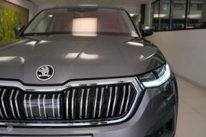 Pelēks Skoda Kodiaq 2023 Viļņa, ar dzinēja tilpumu 1.97 L un nobraukumu 143 tūkst. km par 27700 €, foto 33 vietnē AUTOMOTO.COM.LV