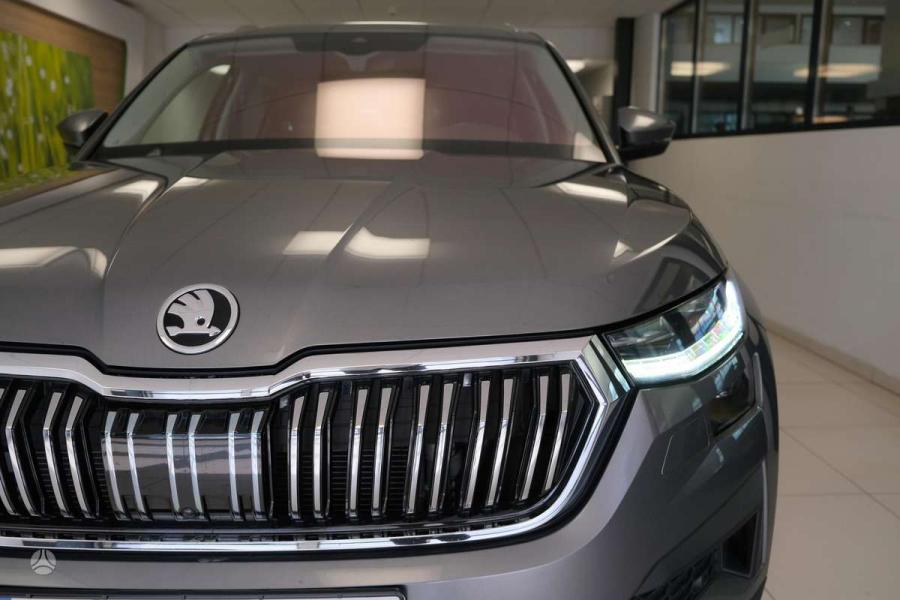 Pelēks Skoda Kodiaq 2023 Viļņa, ar dzinēja tilpumu 1.97 L un nobraukumu 143 tūkst. km par 27700 €, foto 33 vietnē AUTOMOTO.COM.LV