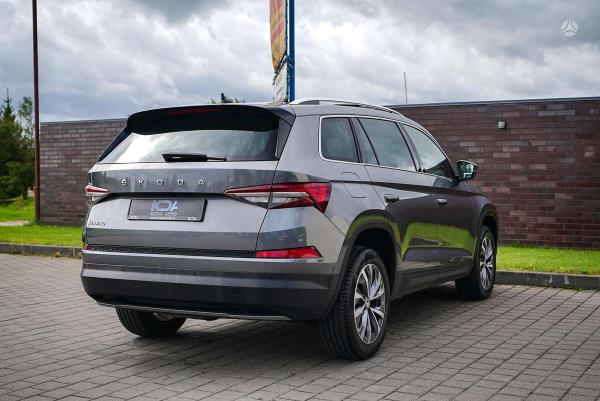 Skoda Kodiaq 2023 in Marijampole on AUTOMOTO.COM.LV Grey Skoda Kodiaq 2023 in Marijampole, with an engine capacity of 1.97 L and mileage of 217 thousand km for 21750 €, photo 10 on AUTOMOTO.COM.LV