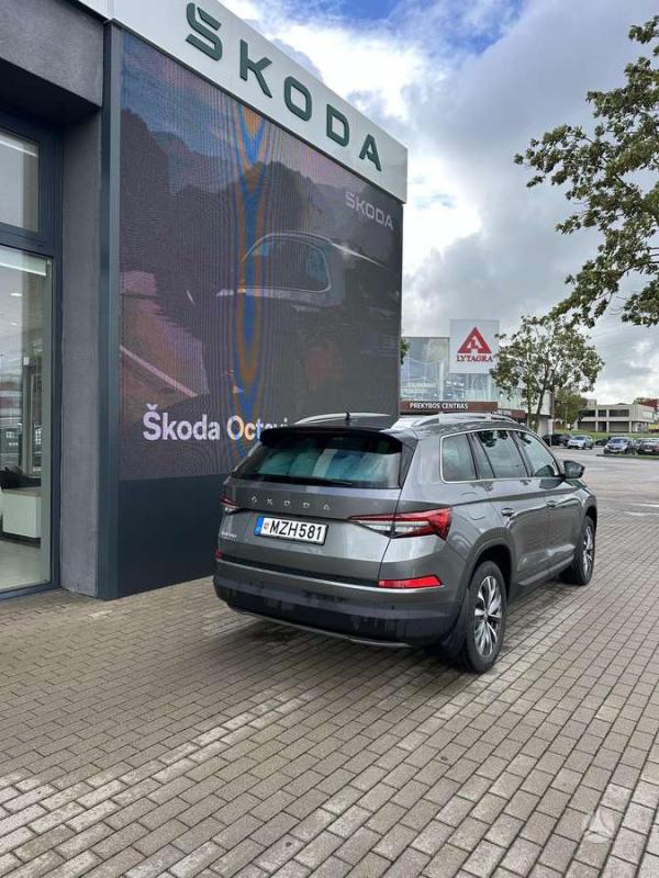 Pelēks Skoda Kodiaq 2023 Klaipėda, ar dzinēja tilpumu 1.98 L un nobraukumu 129 tūkst. km par 29900 €, foto 6 vietnē AUTOMOTO.COM.LV