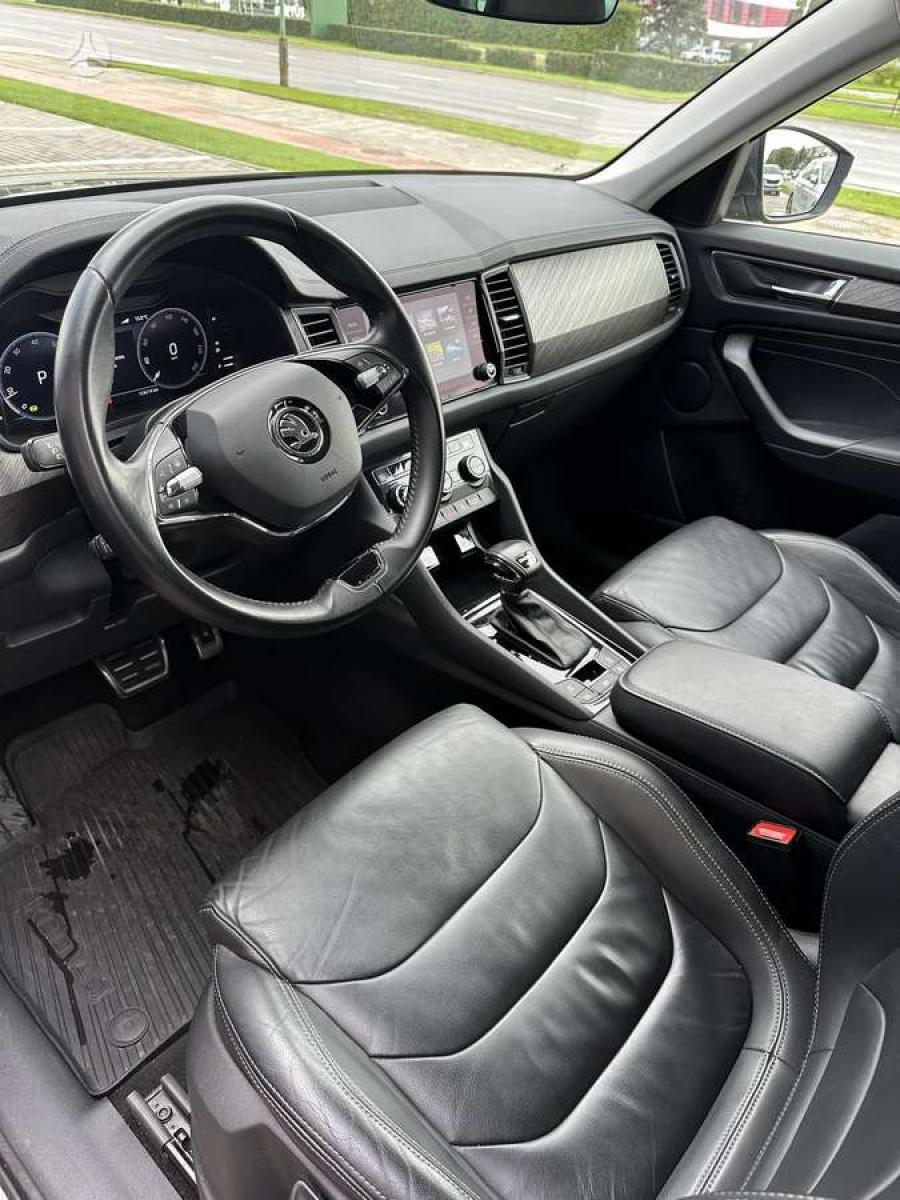 Grey Skoda Kodiaq 2023 in Klaipeda, with an engine capacity of 1.98 L and mileage of 129 thousand km for 29900 €, photo 12 on AUTOMOTO.COM.LV