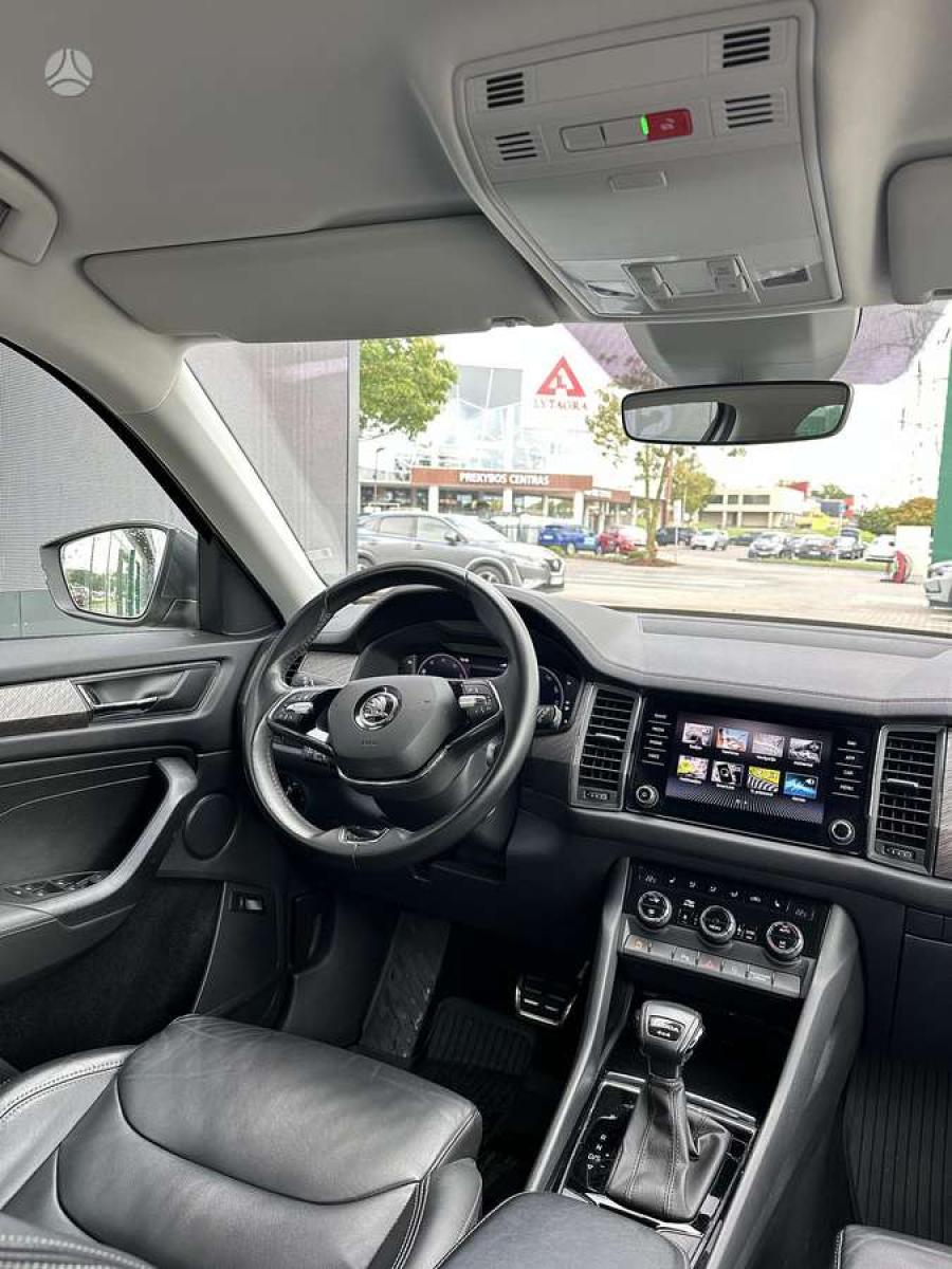 Grey Skoda Kodiaq 2023 in Klaipeda, with an engine capacity of 1.98 L and mileage of 129 thousand km for 29900 €, photo 14 on AUTOMOTO.COM.LV