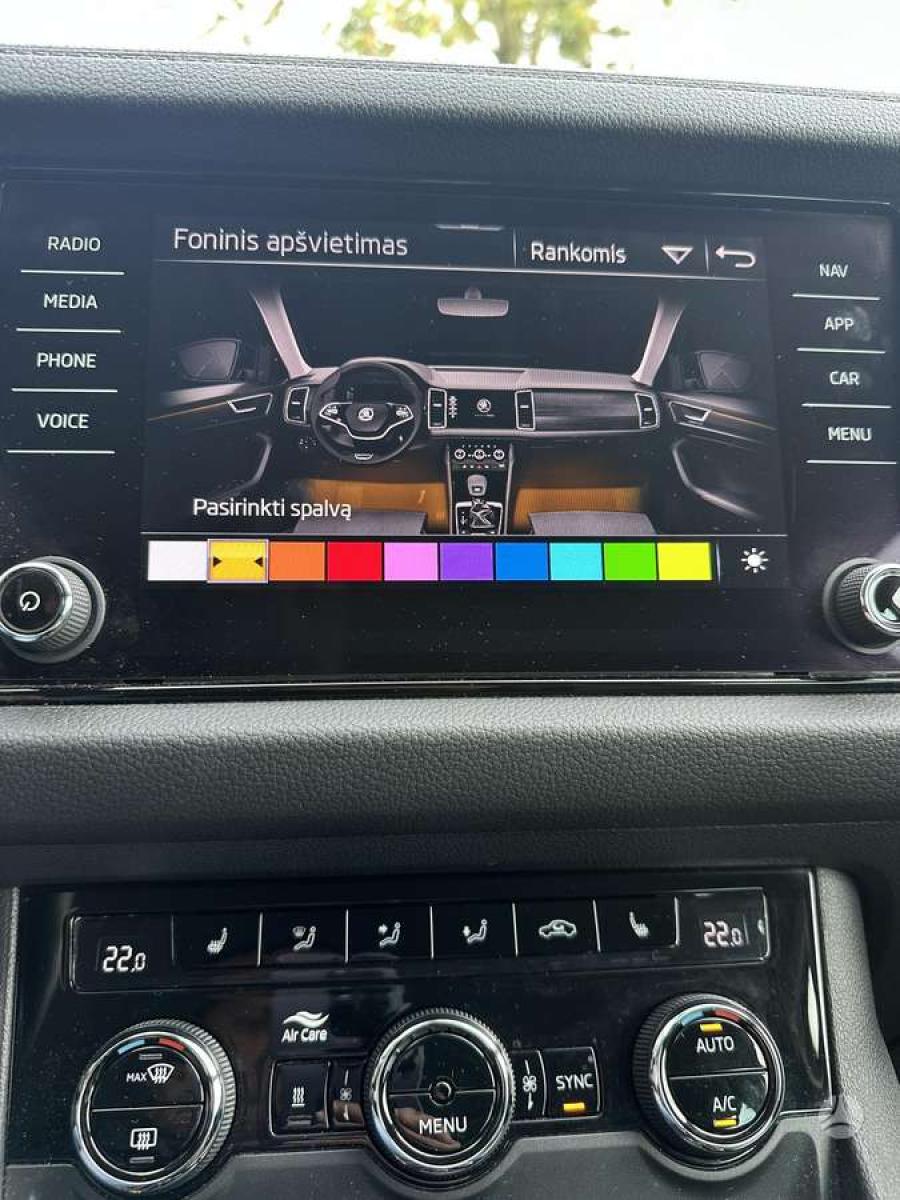 Grey Skoda Kodiaq 2023 in Klaipeda, with an engine capacity of 1.98 L and mileage of 129 thousand km for 29900 €, photo 26 on AUTOMOTO.COM.LV