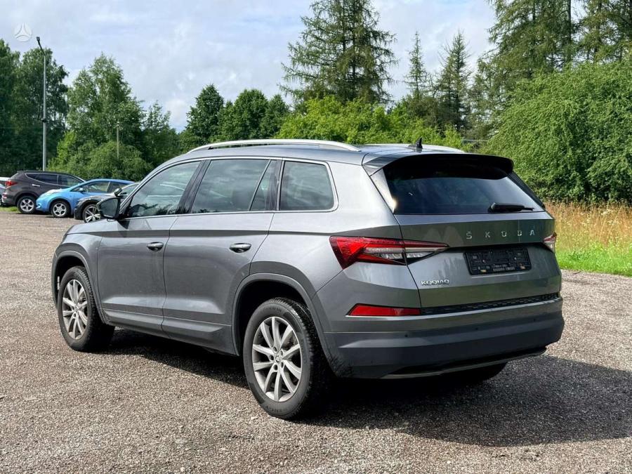 Серый Шкода Kodiaq 2023 в Вильнюс, объемом двигателя 1.97 л и пробегом 141 тыс. км за 21400 €, фото 5 на AUTOMOTO.COM.LV