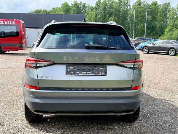 Grey Skoda Kodiaq 2023 in Vilnius, with an engine capacity of 1.97 L and mileage of 141 thousand km for 21400 €, photo 6 on AUTOMOTO.COM.LV