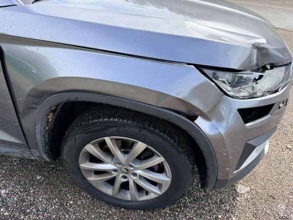 Grey Skoda Kodiaq 2023 in Vilnius, with an engine capacity of 1.97 L and mileage of 141 thousand km for 21400 €, photo 10 on AUTOMOTO.COM.LV