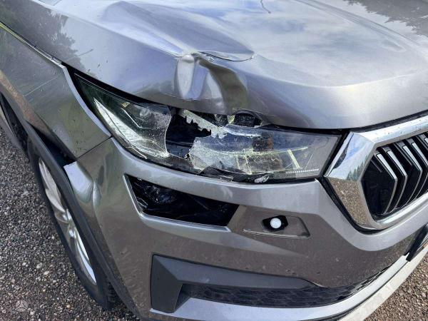 Grey Skoda Kodiaq 2023 in Vilnius, with an engine capacity of 1.97 L and mileage of 141 thousand km for 21400 €, photo 11 on AUTOMOTO.COM.LV