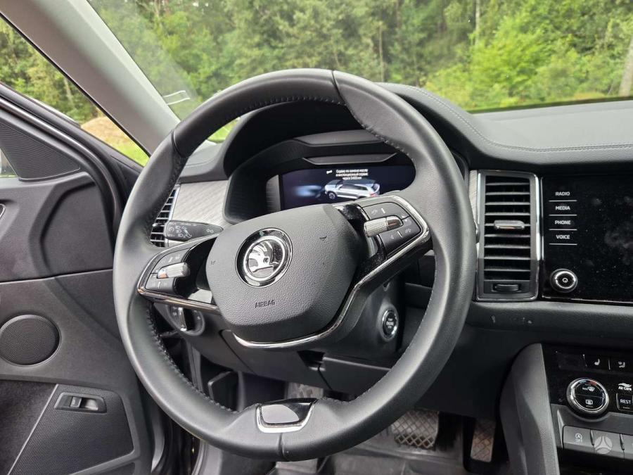 Серый Шкода Kodiaq 2023 в Вильнюс, объемом двигателя 1.97 л и пробегом 141 тыс. км за 21400 €, фото 19 на AUTOMOTO.COM.LV
